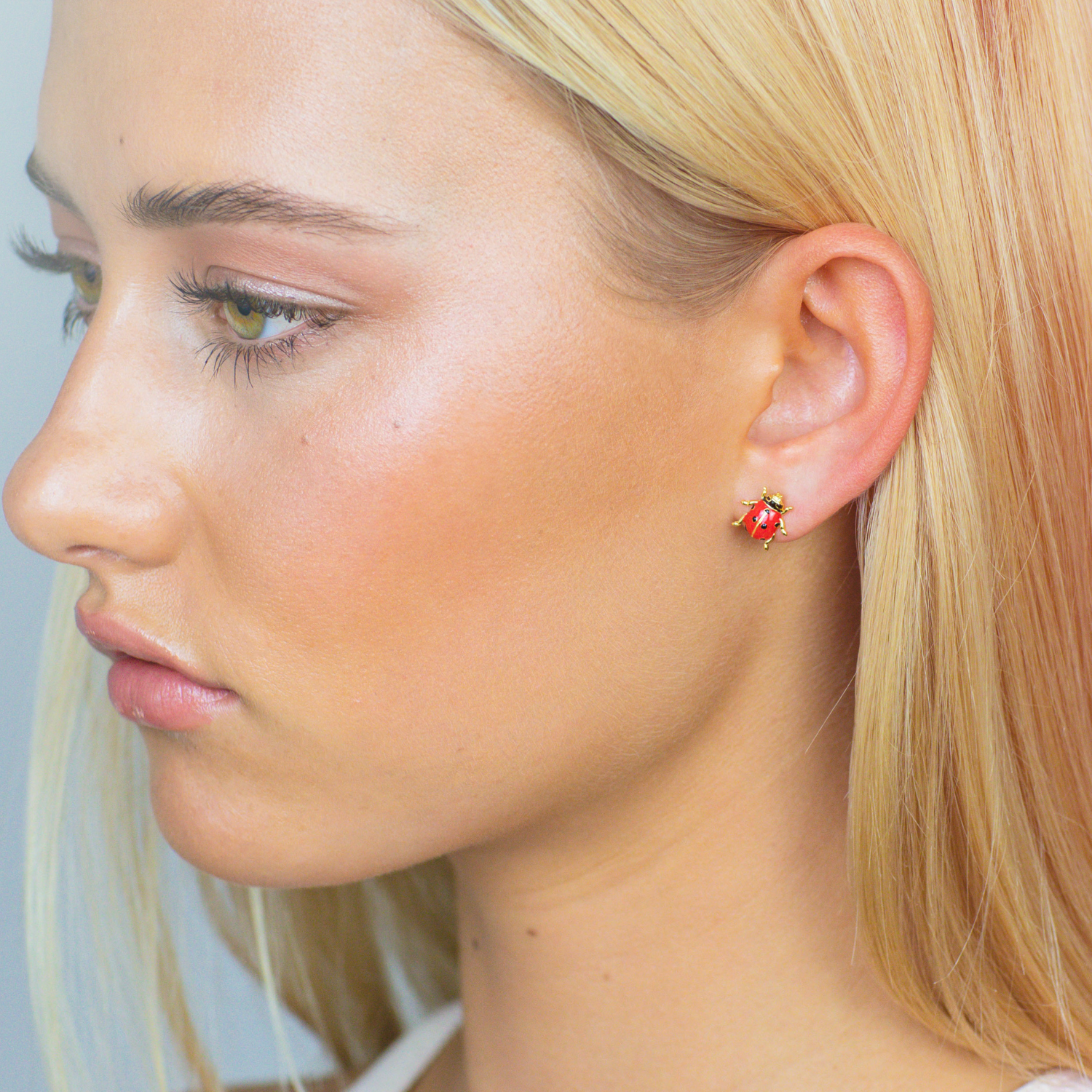 Ladybug Studs – gold CAKE